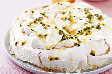 Pavlova With Passionfruit Cream / myLot