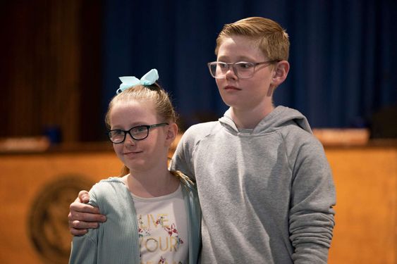 Middle school student saves busload of students after the bus driver ...