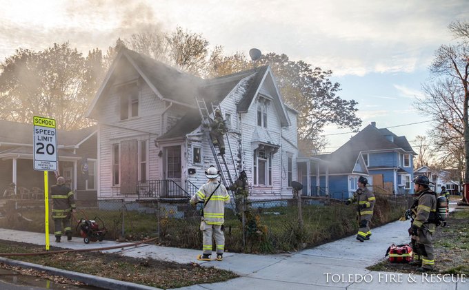 Firefighters rescue one person from a burning home in Ohio / myLot