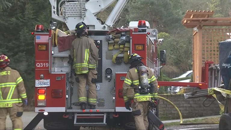 Firefighters in Washington state rescue one person in a fire / myLot